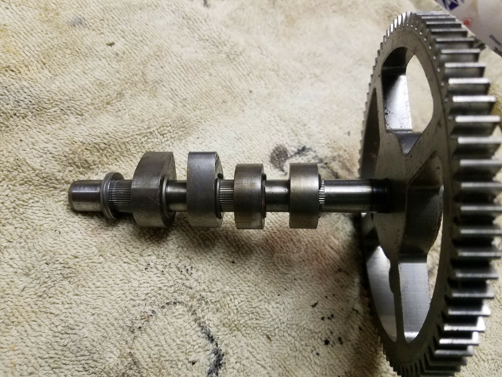 Briggs & Stratton INTEK V-TWIN Camshaft 790562 Model # 445777-0755-E1 ...