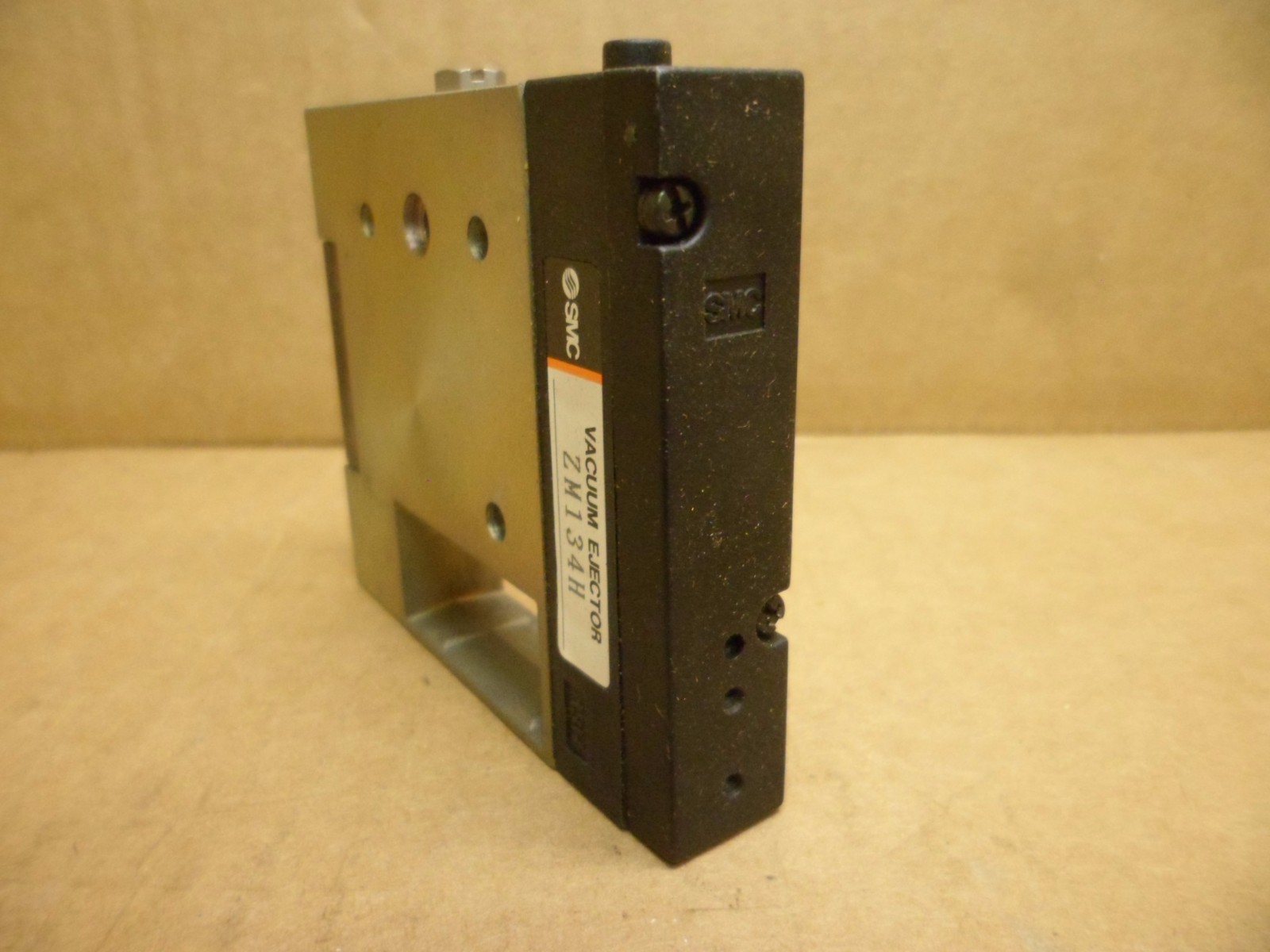 SMC ZM134H VACUUM EJECTOR MANIFOLD TYPE 1.3 NOZZLE N.O.S. Free shipping ...