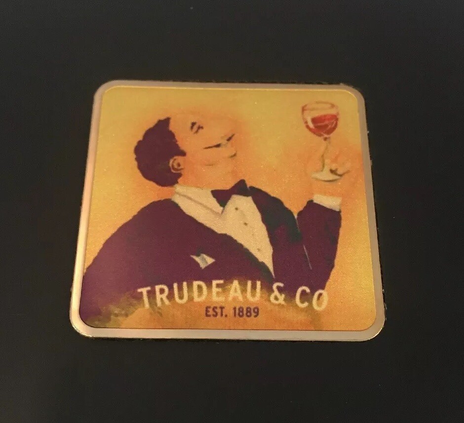 Trudeau Wine Set In Decorative Box Cork Screw, Pourer and Wine Bottle ...