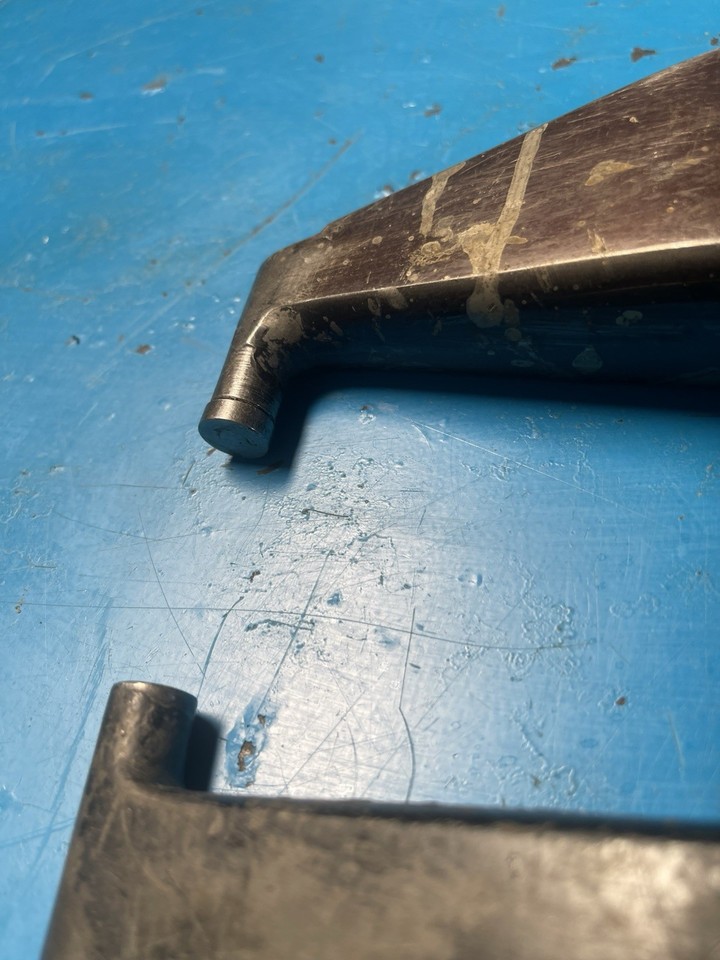 American Power Tools (APT) #750 Alligator Jaw, Pneumatic Compression ...