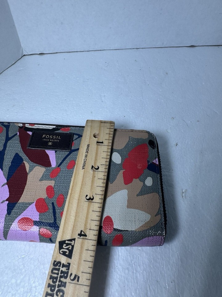 FOSSIL Floral colorful Womens Wallet Zip Around Coin Purse credit card ...