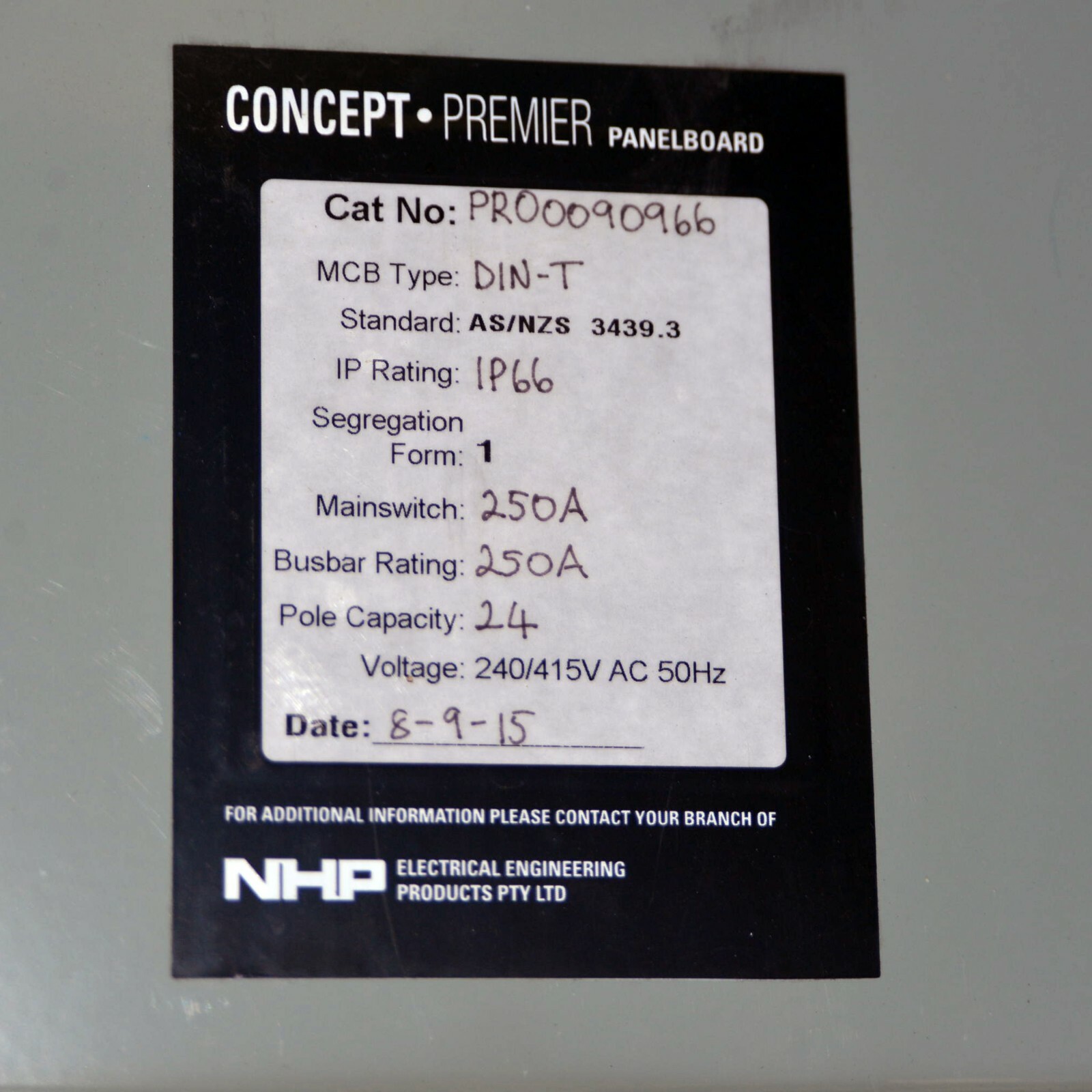 NHP Concept Premier Plus panel 160A switch 24 POLES distribution ...