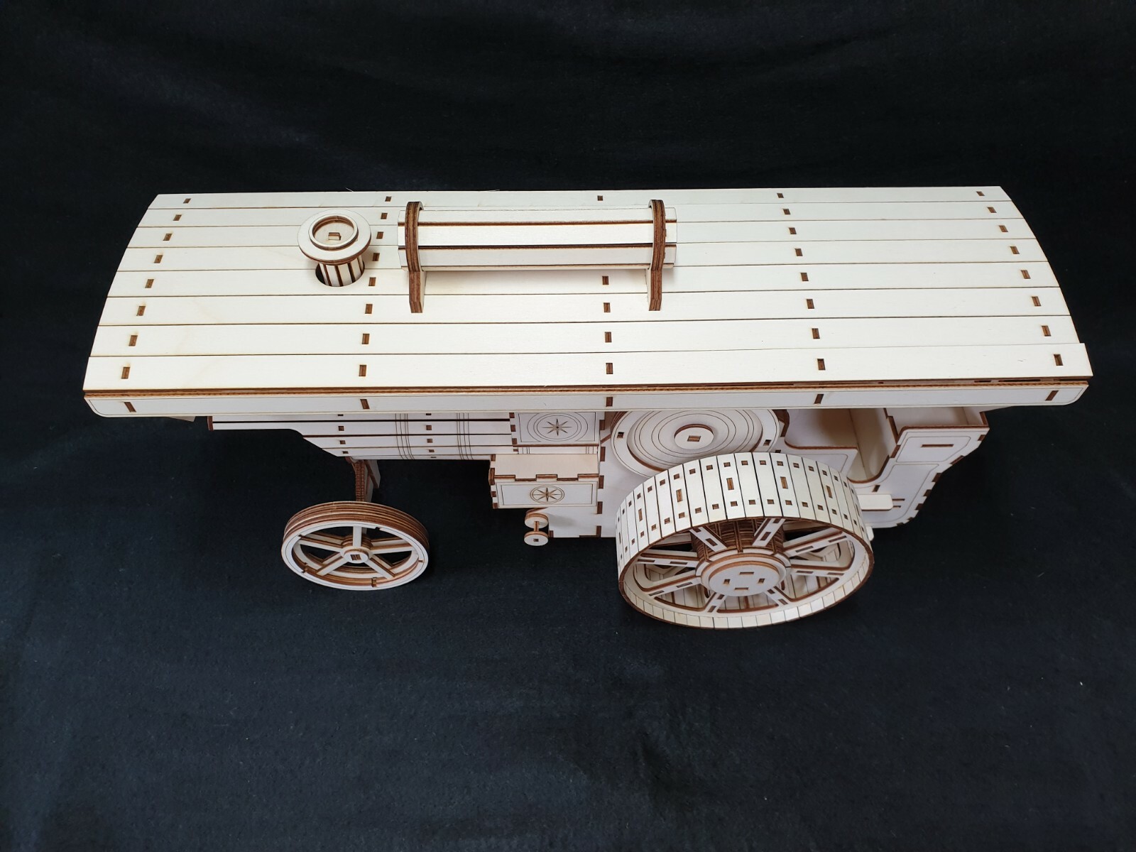 Laser Cut Wooden Showman/Farm Traction Engine 3D Model/Puzzle Kit | eBay UK