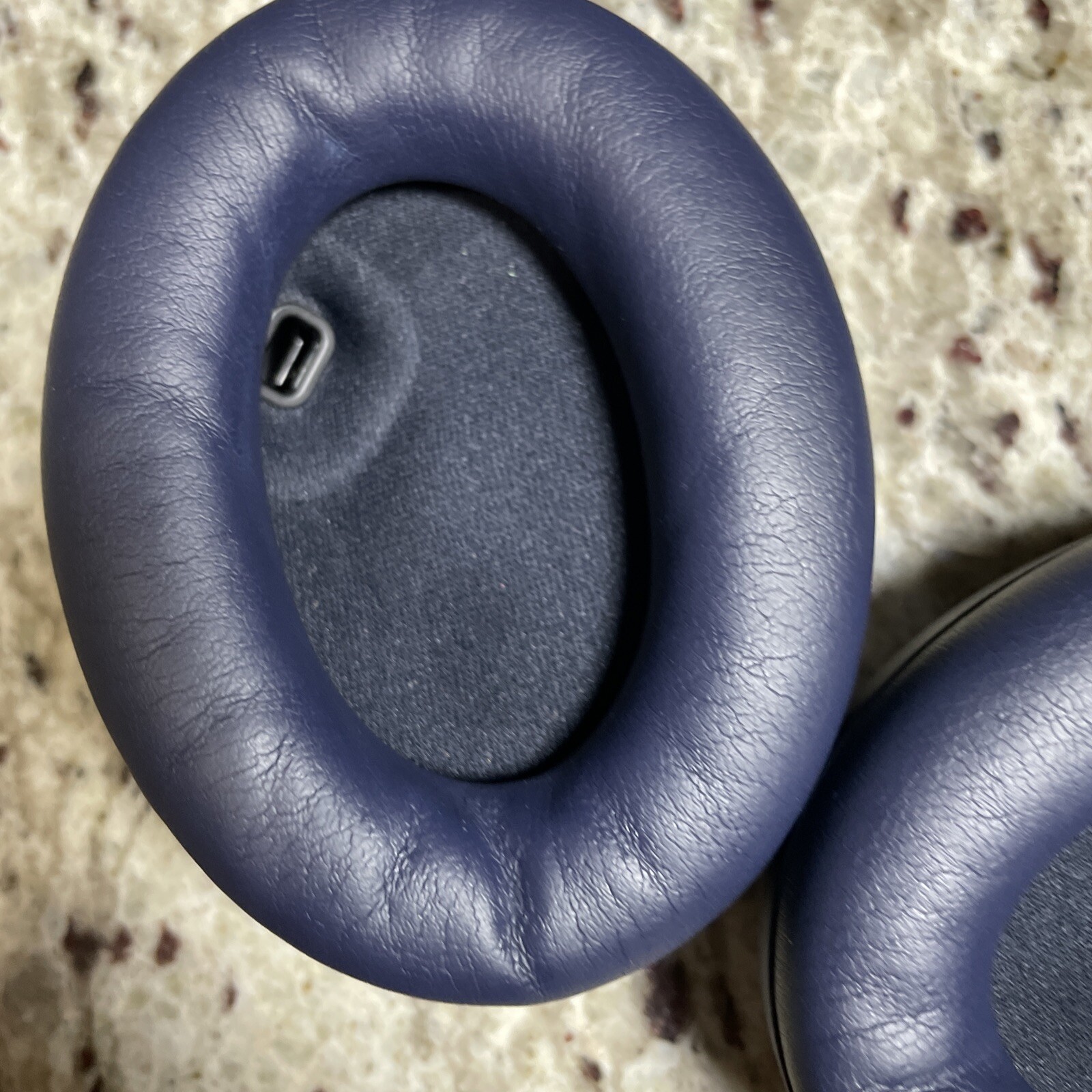 Sony WH-1000XM4/L Wireless Noise-Cancelling Over-Ear Headphone Midnight ...