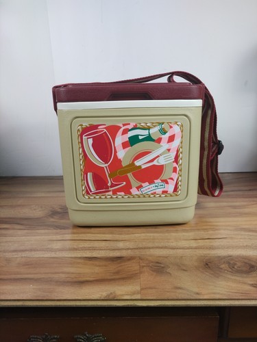 Vintage Igloo Ice Chest Cooler TAG-ALONG 10 Strap Retro Wine Party | eBay