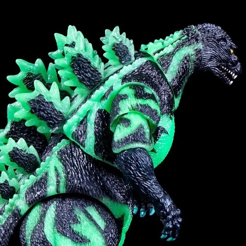 NECA Reactor Glow Godzilla Glow-in-the-Dark 7” Action Figure Godzilla ...