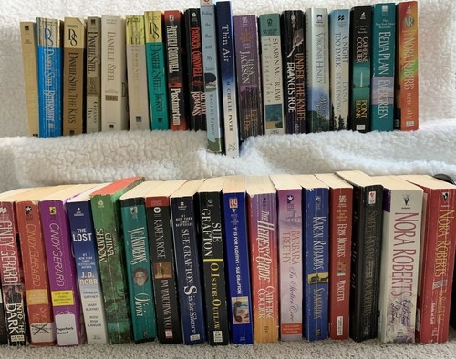 RANDOM SURPRISE BOOK DELIVERY LOT OF 6 Paperback Novels ALL FEMALE ...