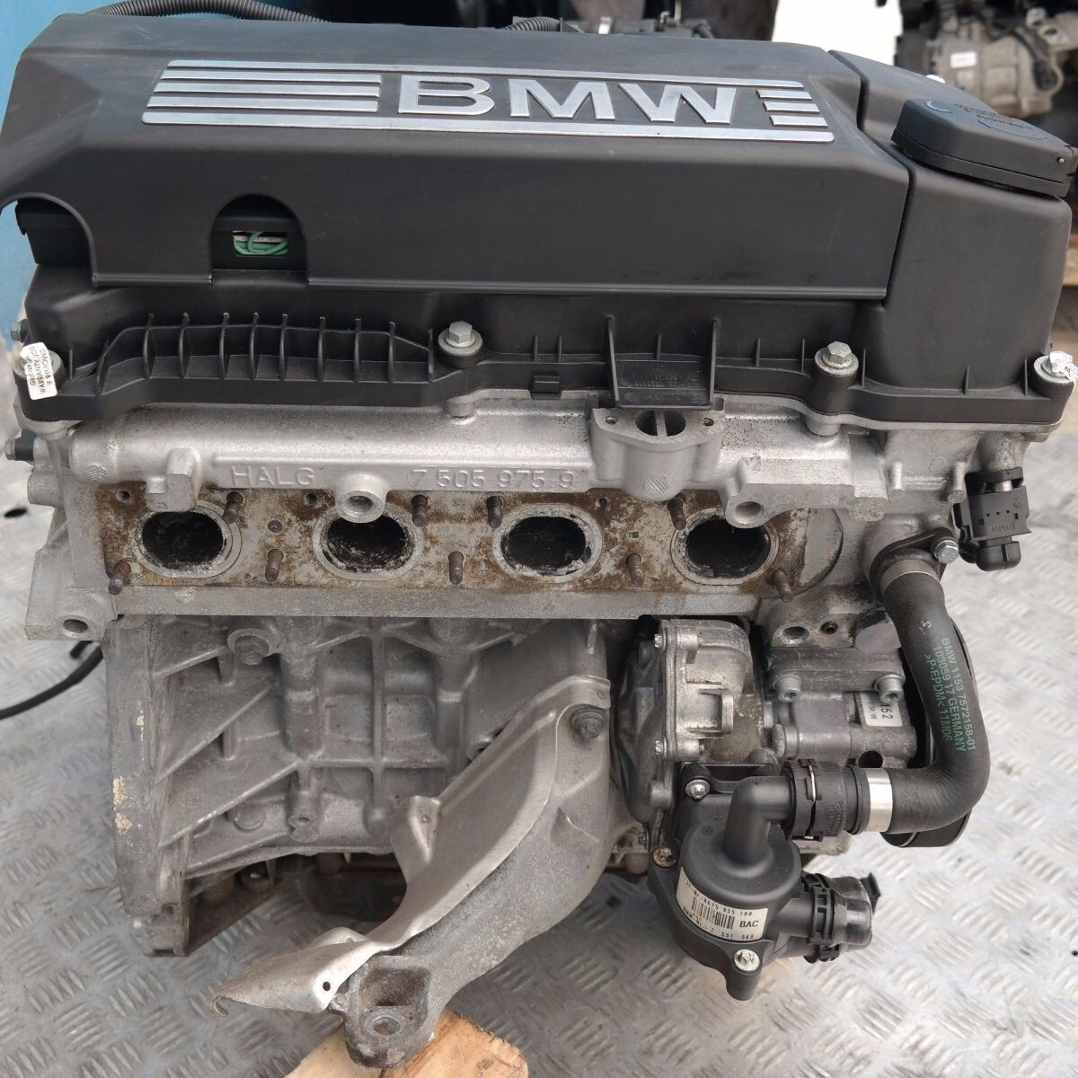 BMW 1 3 Serie e87 e90 116i 316i Moteur Complet NOUVAU DISTRIBUTIONS ...