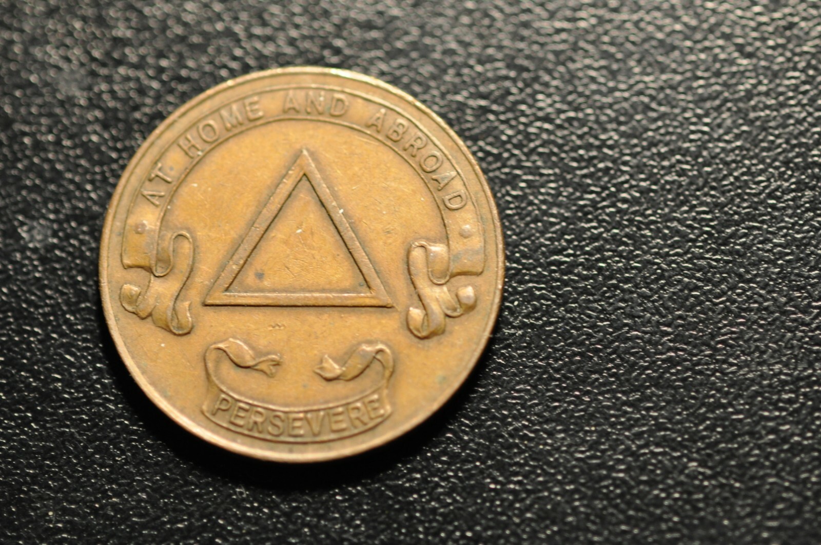 LODGE TRAFALGAR NO 223 1808 LEITH AT HOME AND ABROAD PERSEVERE TOKEN ...