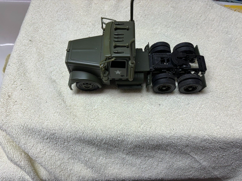 1/32 NEW RAY MILITARY FREIGHTLINER CLASSIC XL DAY CAB , NO PACKAGING ...