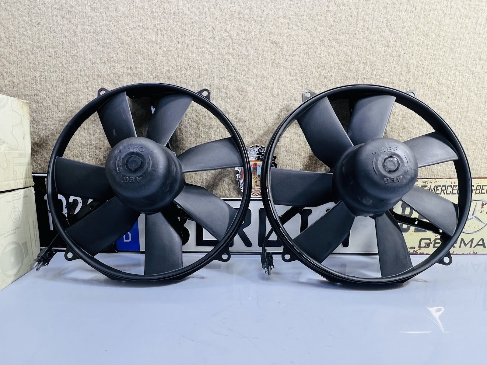 Mercedes Benz W140 Radaitor Fan A0015000593 Genuine NOS (X2) | eBay