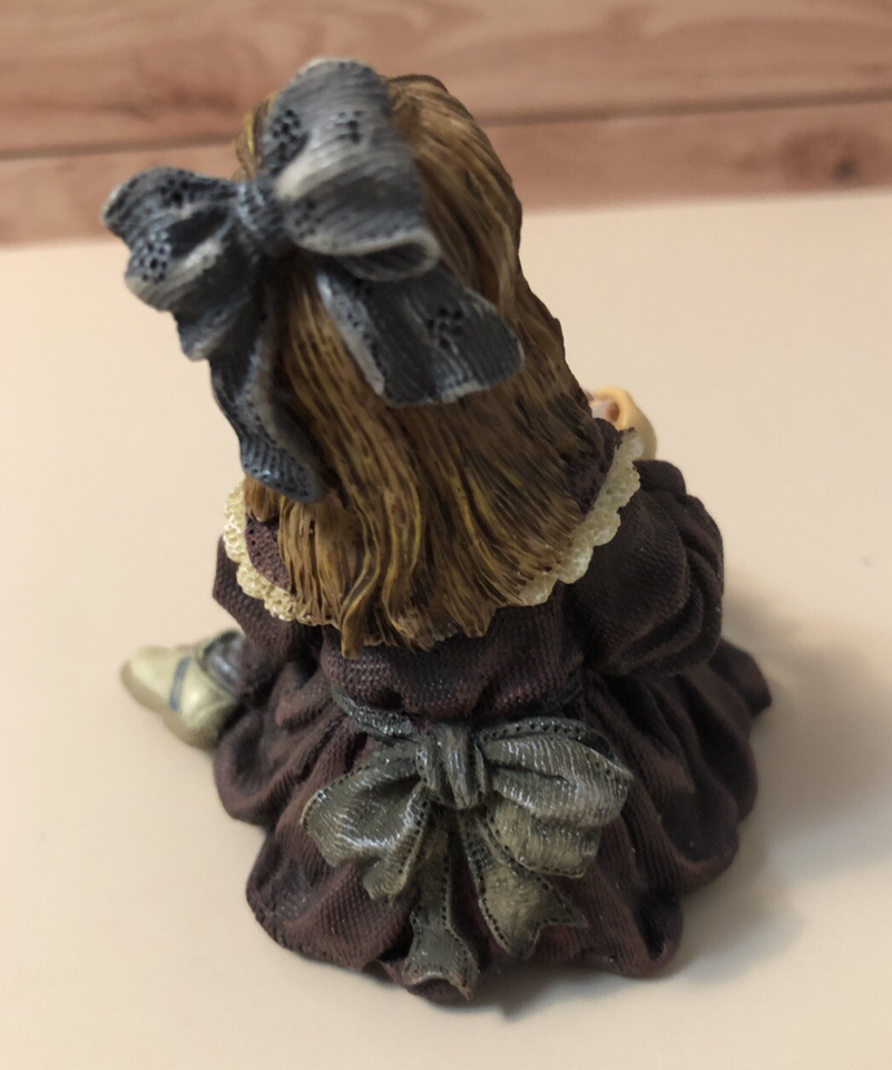 Vintage CINDY Dressing Up Puppy Dog COLLIER Yesterdays Child Figurine ...