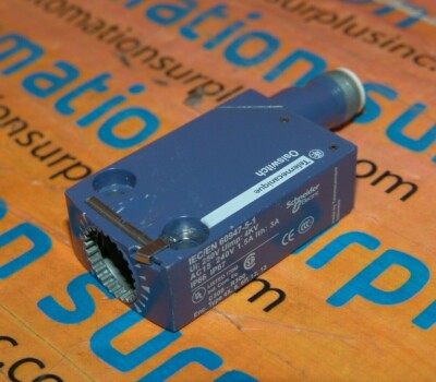 TELEMECANIQUE ZCMD21M12 LIMIT SWITCH 240V 1.5A IP66 IP67 *NEW!! | eBay