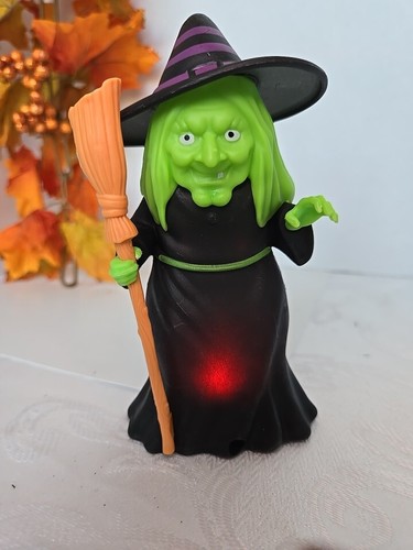 Halloween Laughing Witch Motion Activated Light Sound Light Up 5.75 ...