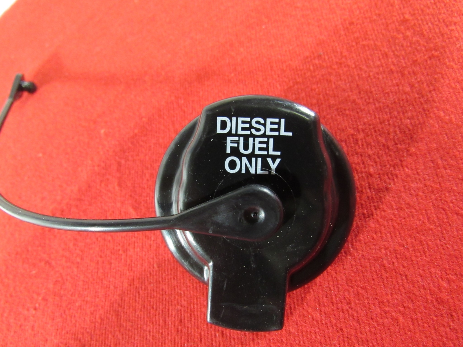 DODGE Ram Fuel Filler Diesel Cap With Tether Non Locking NEW OEM MOPAR ...