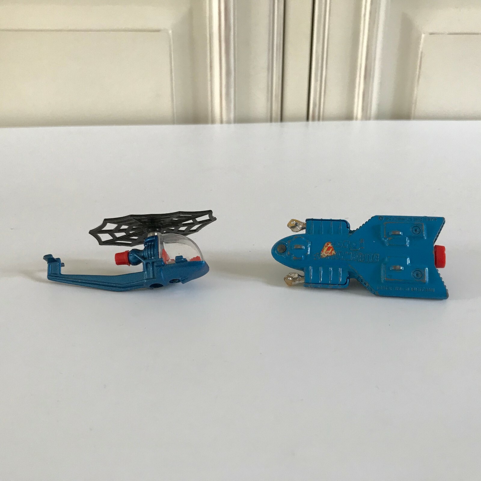 👿 Véhicule Corgi Supermobile Dc Comics 1979 + Hélicoptère Spider-man ...