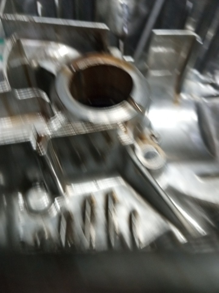 HONDA GCV190 LA GJAAA-3397723 MU8 R280 ENGINE OIL PAN ASSEMBLY IN USED ...