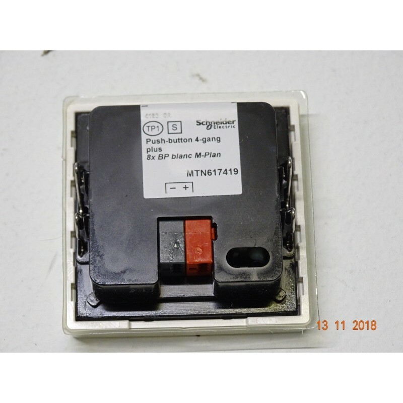 Knx MTN617419 Console Multifonctions Quadruple Plus, Blanc Polaire ...