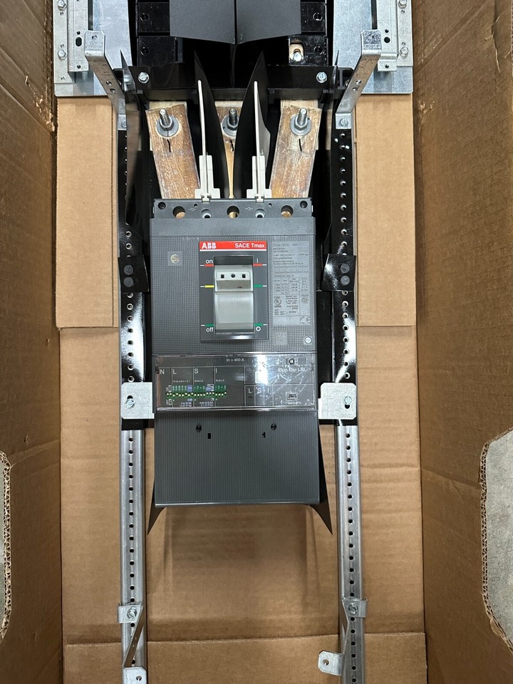 GE ABB 400 AMP MAIN BREAKER FEED THRU PANEL 480/277 VAC 42 CIRCUIT ...