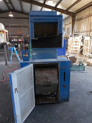 Injection & Blow Molding - Granulator