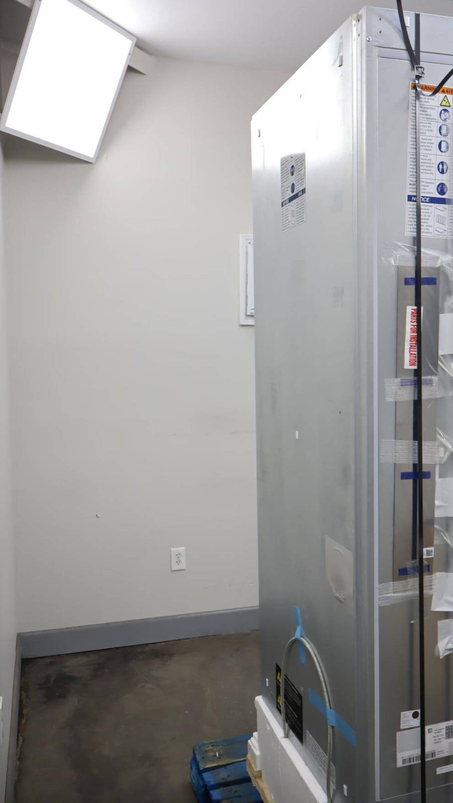 Bosch Benchmark Series 30" Built-In Bottom Mount Smart Refrigerator ...