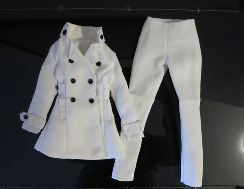 Tonner TYLER WENTWORTH 2009 GET SMART AGENT 99 16” Fashion DOLL WHITE ...