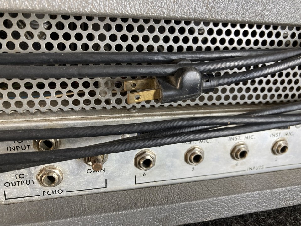 Shure Vocal Master Vintage Solid State PA Head 400 watts - Factory ...