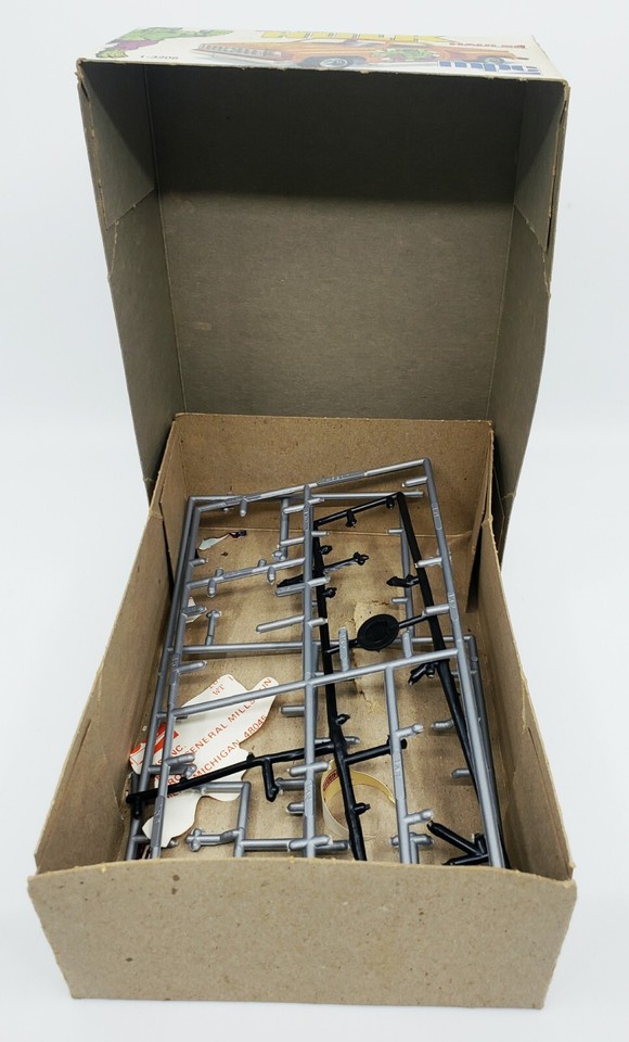 1977 Vintage MPC Hulk Hauler 1/32 Model Kit Snapback Truck - ORIGINAL ...