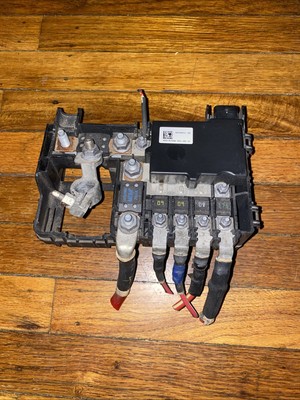 2014 - 2016 Chevrolet Malibu Secondary Battery Auto Start / Stop Module ...