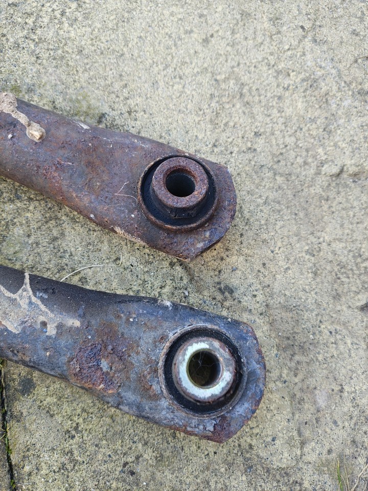 Peugeot 406 PAIR Rear Axle Torque Control Bar Arm Original HDI Estate ...