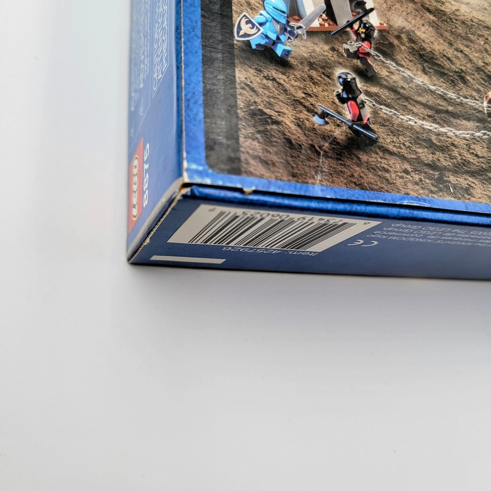 LEGO Knights' Kingdom King's Siege Tower Castle 8875 Mathias Jayko New ...