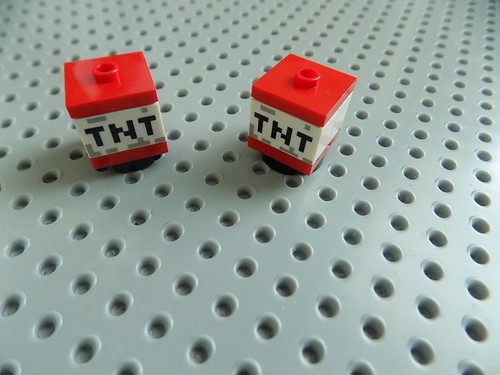 LEGO Minecraft TNT x2 Elements Dynamite Minifigure From Sets 21113 ...