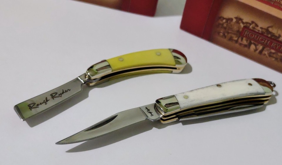 LOT 2 KNIVES VINTAGE YELLOW RAZOR WHITE BONE TRAPPER HUNTING POCKET ...