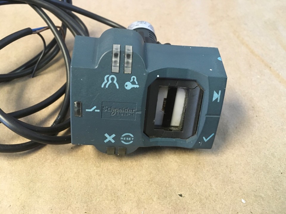 SCHNEIDER ELECTRIC XB5S2B2L2 BIOMETRIC SWITCH (KB) | eBay