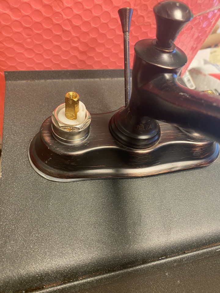 Delta Bathroom Vanity Faucet Oil Rubbed Bronze 413763 Display Model ...