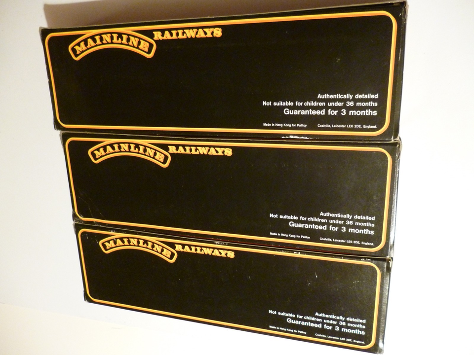 Lot x 3 Mainline Railways Collett 60’ All 3rd Coach G.W.R. Livery 937124 Boxed | eBay UK