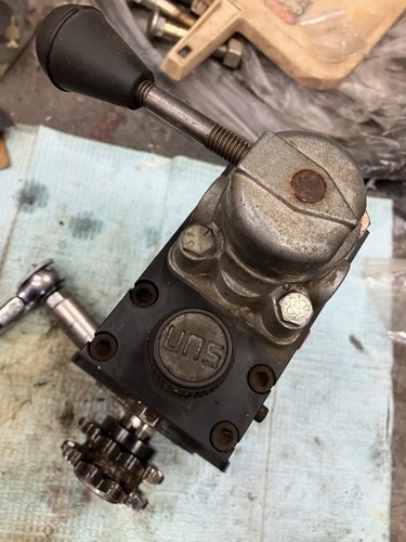 Parker 111-.am-0 Hydraulic Drive Motor W/ Flow Control Forward Reverse ...