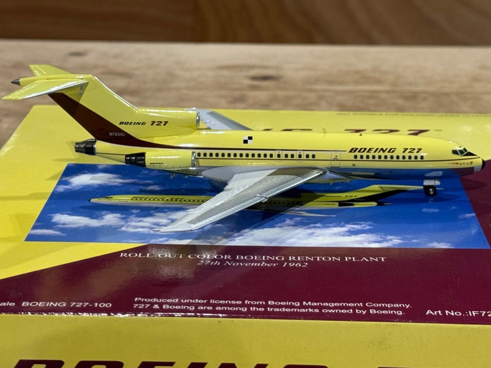 Inflight IF721001 Boeing 727-100 Factory House Hue N7001U Diecast 1/200 ...