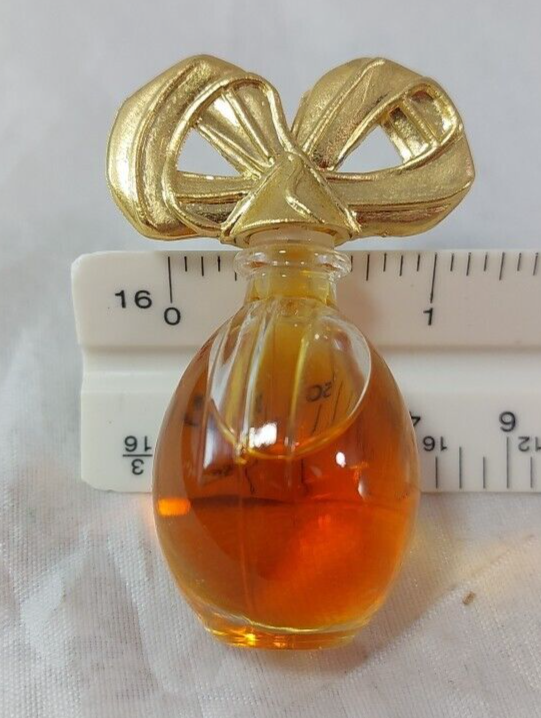 White Diamonds By Elizabeth Taylor Mini Parfum .12fl .oz. Mini Travel ...