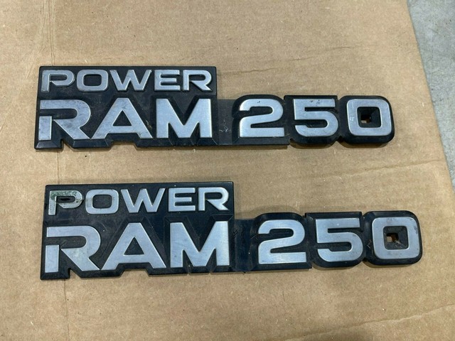 1991-1993 1st Gen Dodge RAM W250 Fender Emblem Badge Pair for sale ...