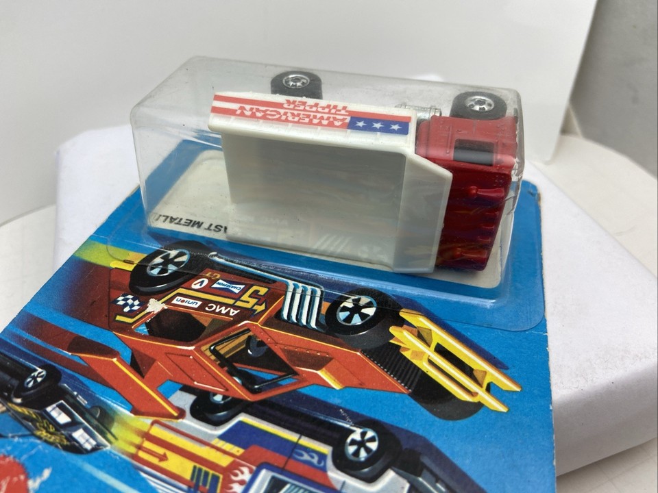 HOT WHEELS On No Name Card American Tipper | eBay