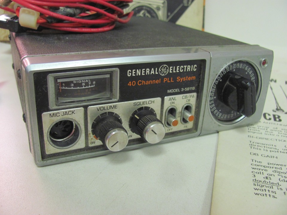 Vintage General Electric GE 40-Channel Mobile CB Radio 3-5811 ...
