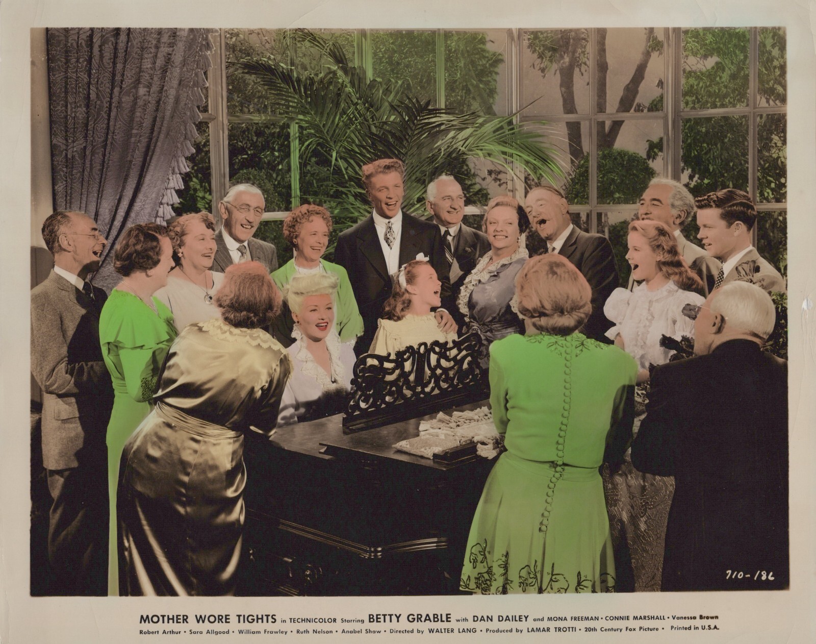 Betty Grable + Dan Dailey + Mona Freeman in Mother Wore Tights 1947 ...