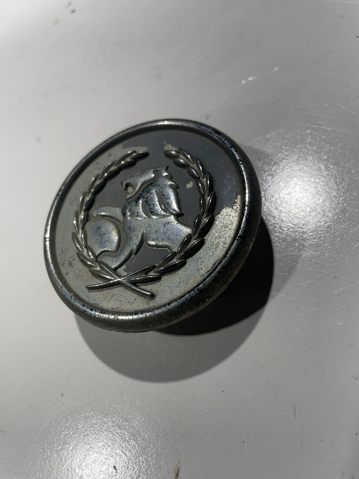 Holden STATESMAN HSV VT VX SS Commodore Mag Wheel Centre Hub Caps ...
