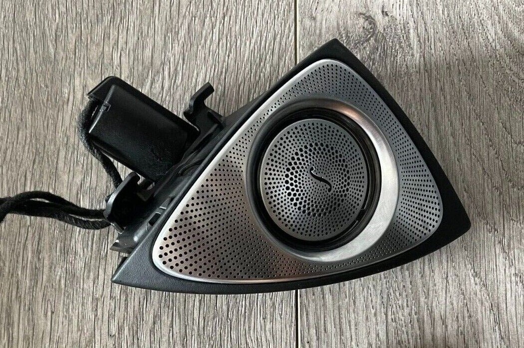 MERCEDES PANELING WINDOW FRAME TRIM, 22272095009051, 22272069019E38 ...