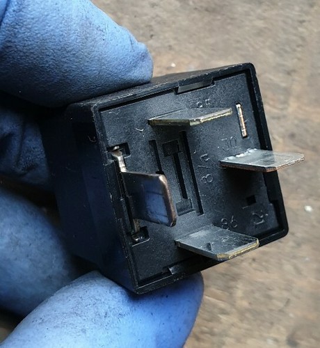 GM Vauxhall Opel Saab Multi use Relay Black GM 13 171 831 Hella 4RA 007 ...