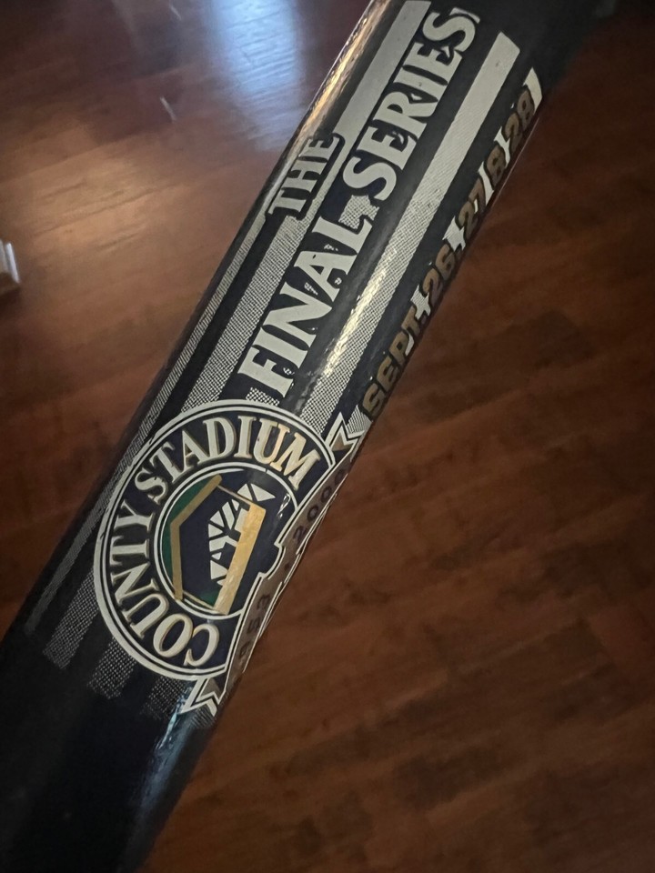 MLB - Milwaukee Brewers Mini bats LOT Last Series vs Reds Rickie Weeks ...