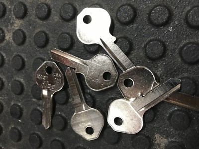 LOT OF 6 ILCO 1092H M11 BLANK UNCUT KEYS | eBay