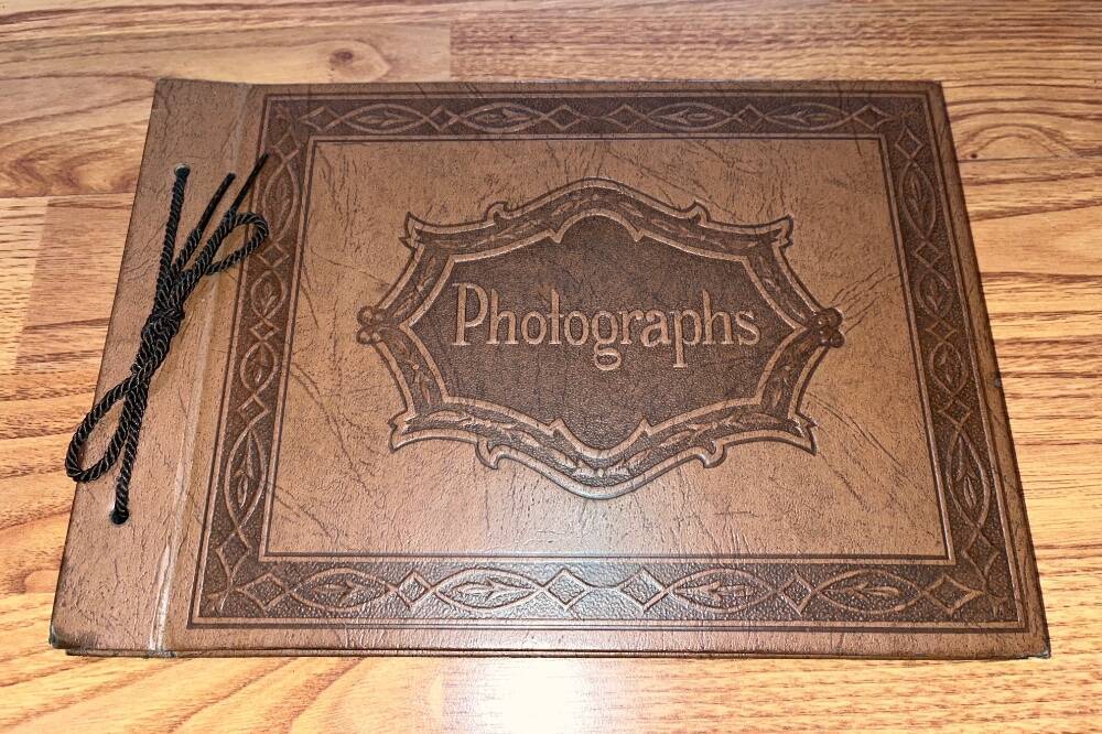 SPFD PHOTO MOUNT~10X7 VTG PHOTOGRAPH BOOK~ALBUM~BROWN~VICTORIAN EMBOSS ...