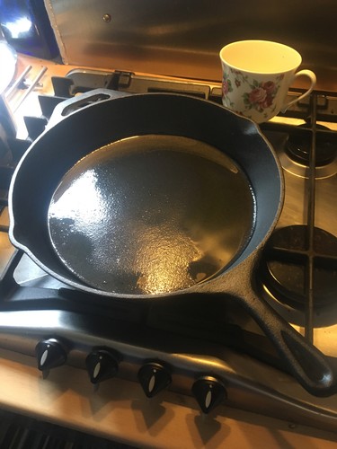 Buckingham Pre-Seasoned Cast Iron Deep Skillet/Frying Pan 31 cm for ...
